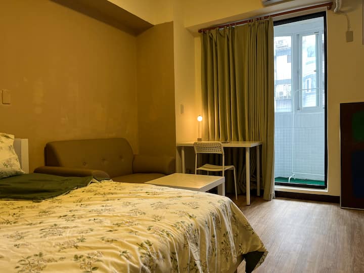 機場、林口A9、台北快捷舒適房
走路即可到達家樂福、機捷 A9、三井outlet、影城與各大商場。 - New Taipei City