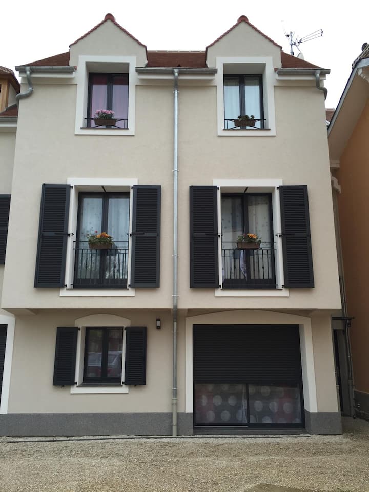 Duplex 100 M² - 6 Personnes - Dourdan Centre - Dourdan