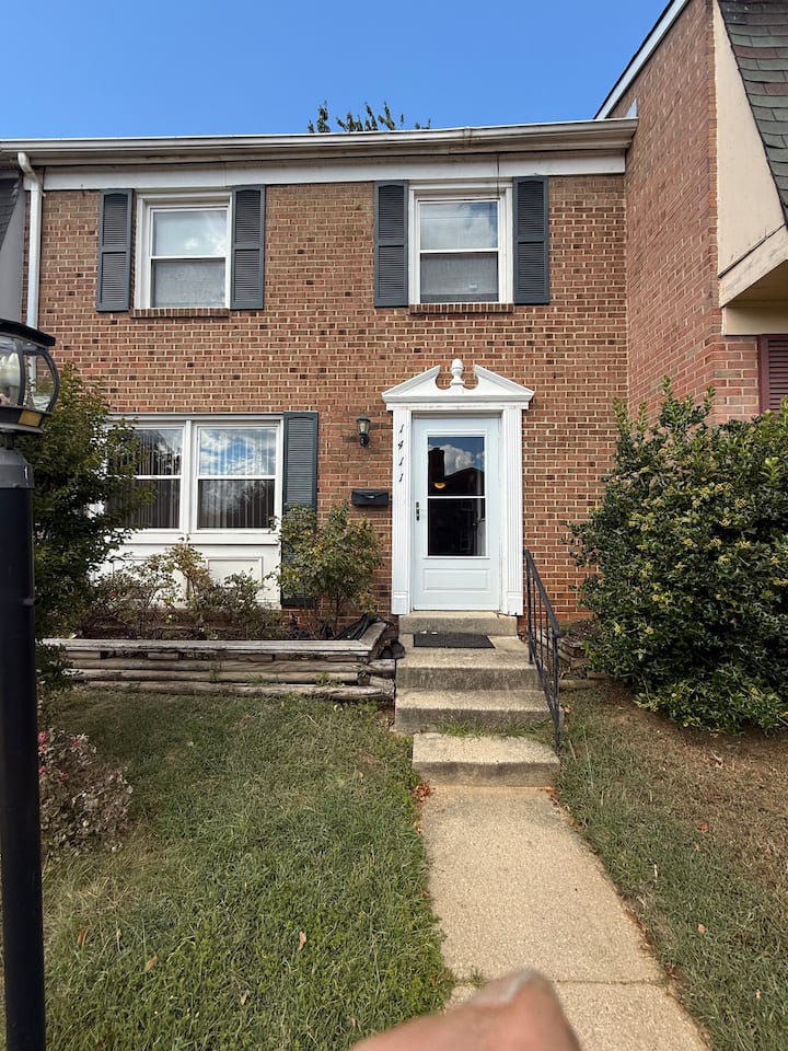 Cozy Townhouse In A Convenient  Location - National Harbor, MD