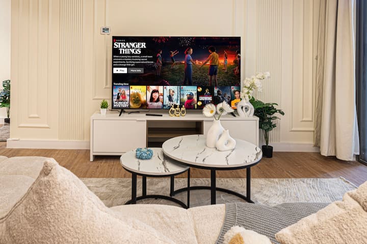 Luxe 4br Upscale Beach Side Unit With Pool Table - Dubai