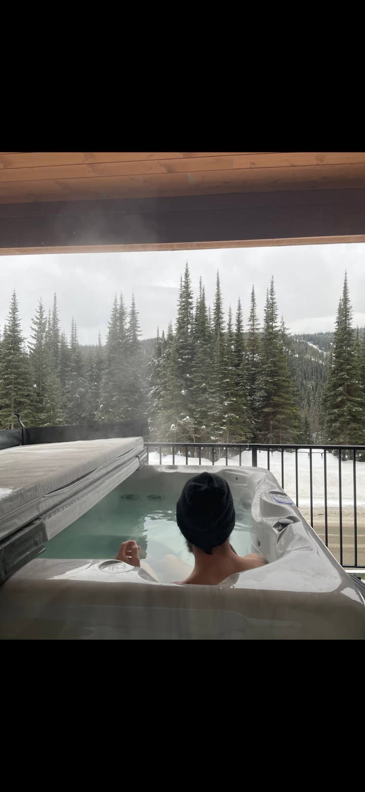 Sun Peaks Mountain Getaway - Sun Peaks