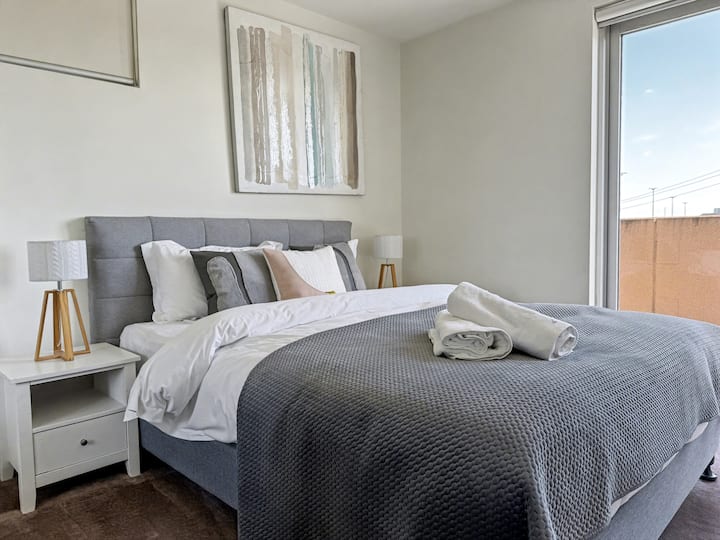 Prime 2br Stay Steps From Westfield Doncaster - Mitcham