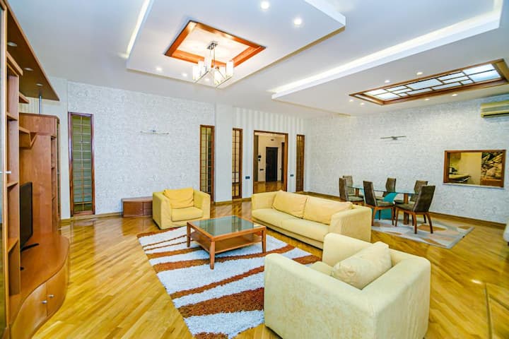 3 Bed Luxury Furnished Apartment Near 28 Mall - Baku