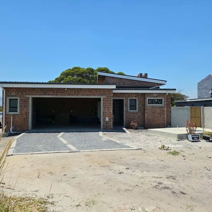 Mountain View - Pringle Bay