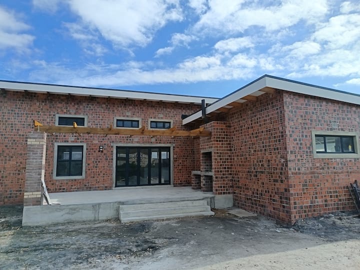 Mountain View - Pringle Bay