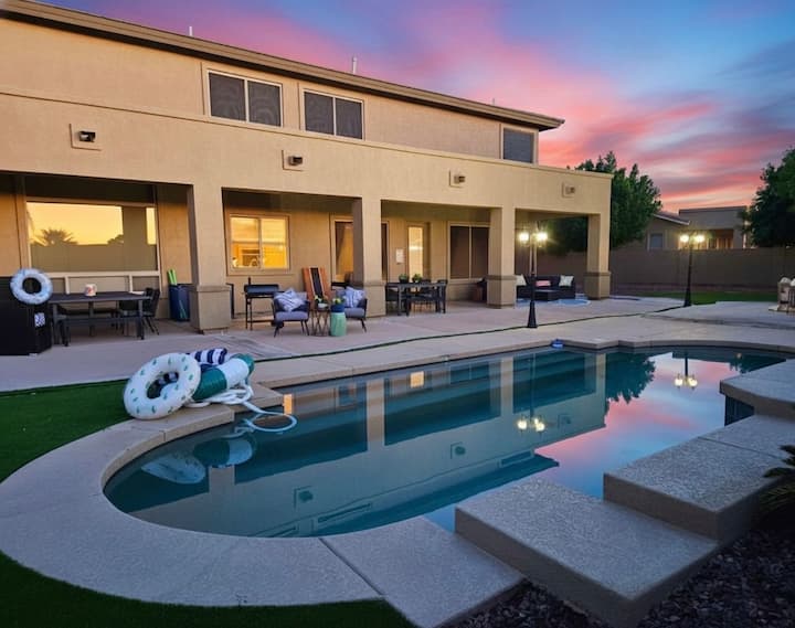 Backyard Oasis•pool•firepit•sleeps 16• Resort Life - Mesa, AZ