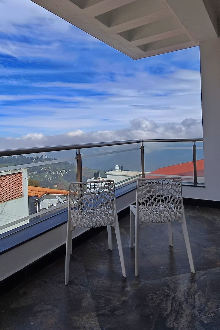 Dr Misty Hub Premium Family Suite - அந்திப் பனி - コダイカナル