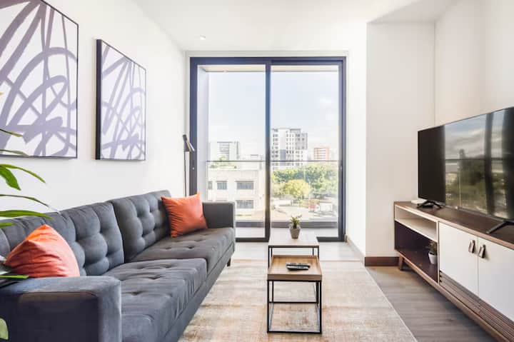 New Guatecultura! City 2 Bedroom Apt Near Airport - Guatemala City