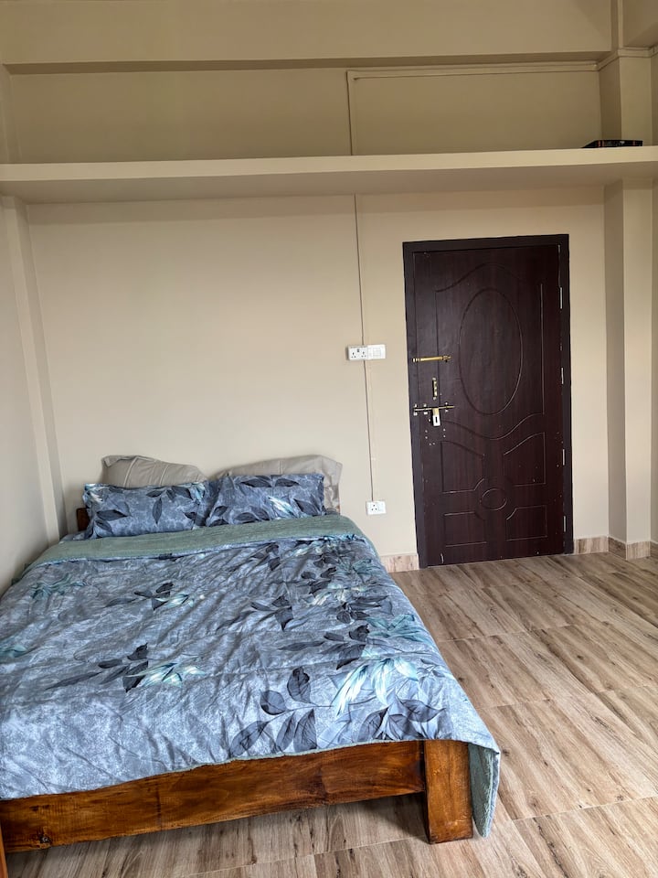 A Modern Conveniently Located Studio Apartment - Manipur