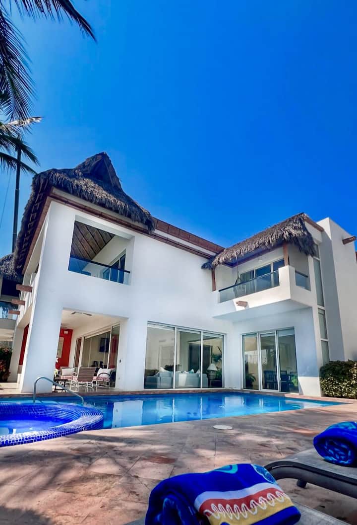 Villa Marina Con Alberca Y Jacuzzi Privados - Nuevo Vallarta