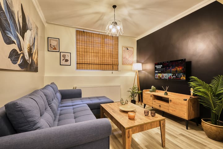 Renovated, Stylish, 3br Apartment, Best Location - İstanbul