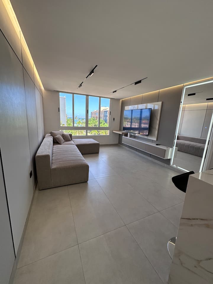 Apto Lujo Lecheria+playa+piscina+cafe+planta+smart - 加勒比