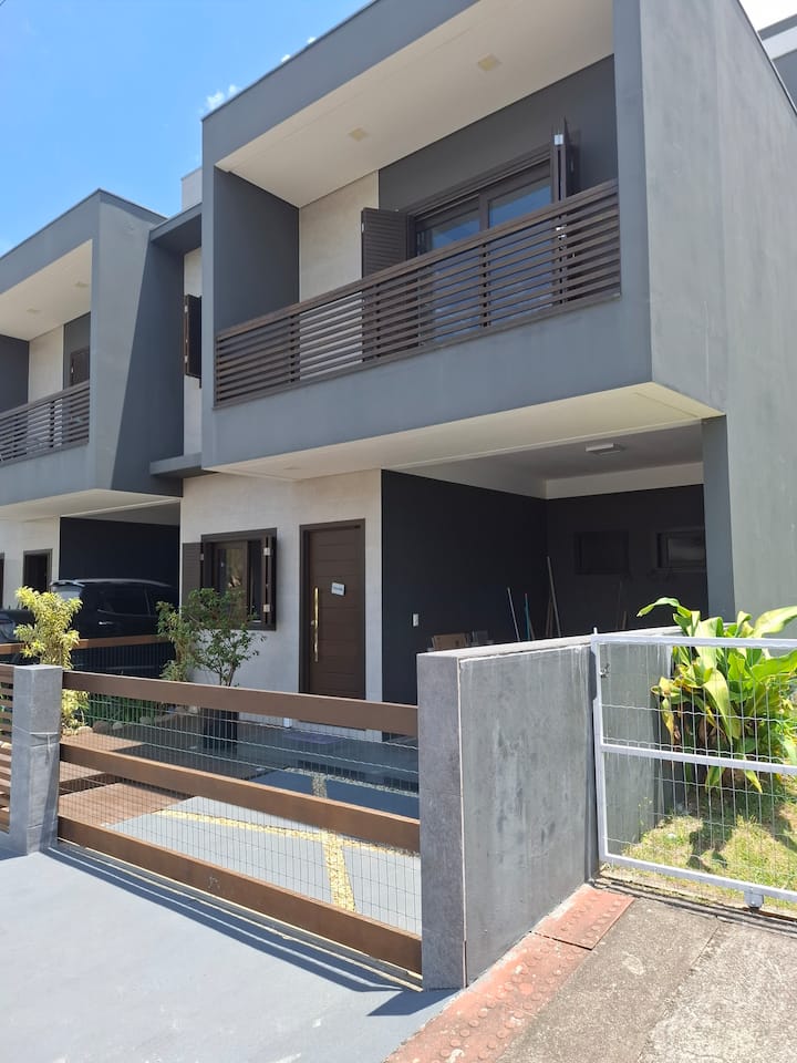 Casa Aconchegante E Linda Perto De Tudo Ii. - Garopaba