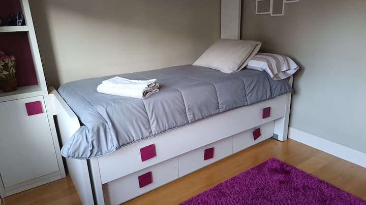 Habitación Acogedora Con Baño Propio - Villanueva de la Cañada