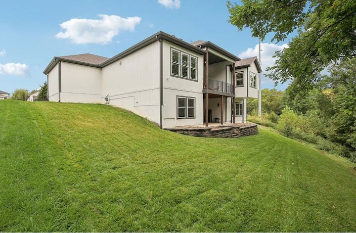 Momma's House - The Kansas City Renaissance Festival