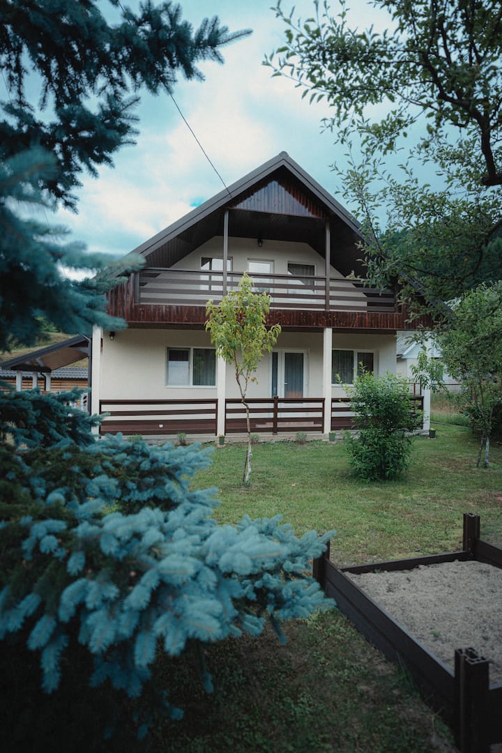 La Marița - Poiana Teiului