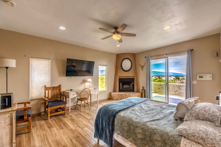 Saguaro Serenity Stay - Tucson, AZ