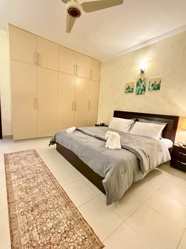 Hilltop Haven In Bahria Town Karachi - Pakistan