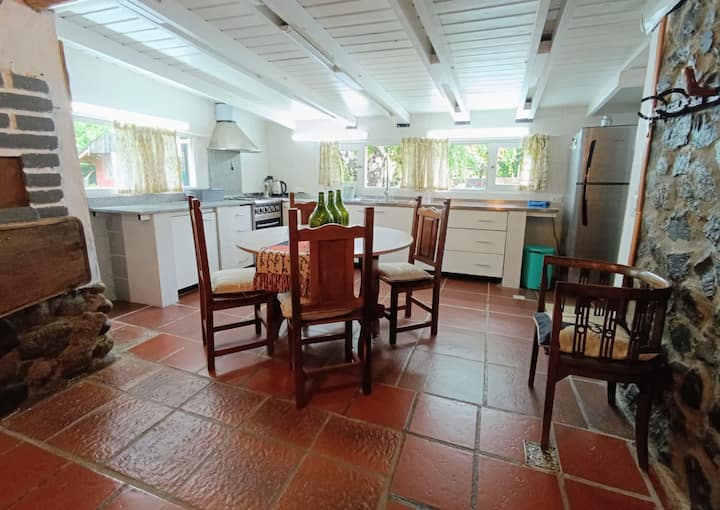 Hermosa Cabaña Rodeada De Naturaleza En Melipal - San Carlos de Bariloche