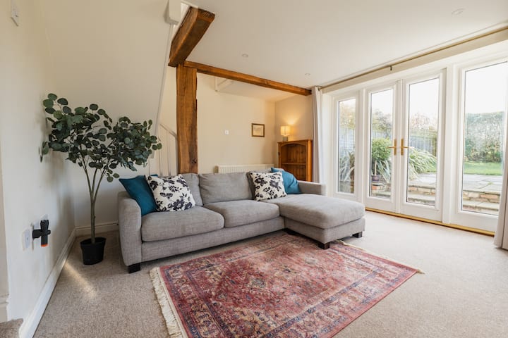 Stylish Country Cottage Nr Peckforton Castle - Tarporley