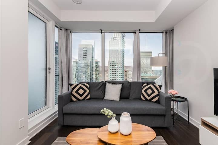 Bell Center | Modern Condo With View | Montreal - Lasalle