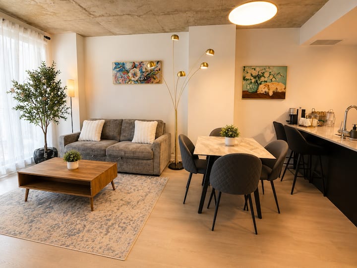 Luxurious Condo In The Heart Of Griffintown - Montreal