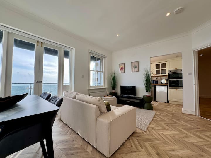 Seafront Modern Escape In Folkestone - Hythe