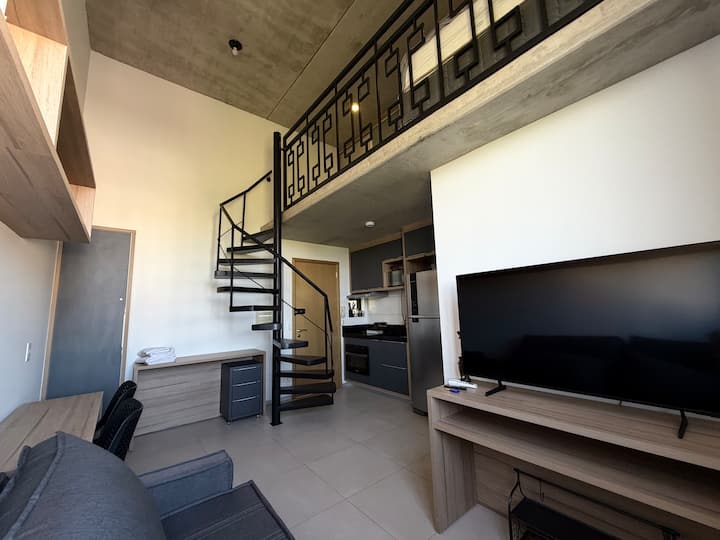 Loft 43b Proximo Ao Hc Com Muito Charme E Completo - Marília