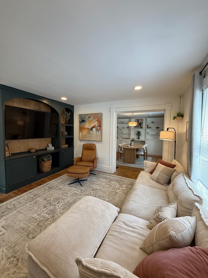 1 Bedroom Apartment In Walkable Creston - Grand Rapids, MI