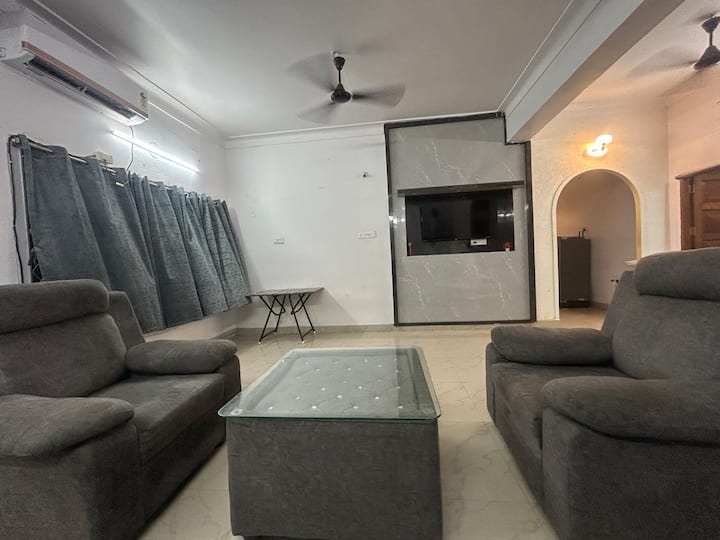 Spacious 3bhk Very Near To Rk Beach - 維薩喀巴坦