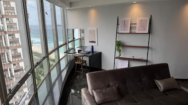 Apartamento Torre Frente Mar - Rio de Janeiro