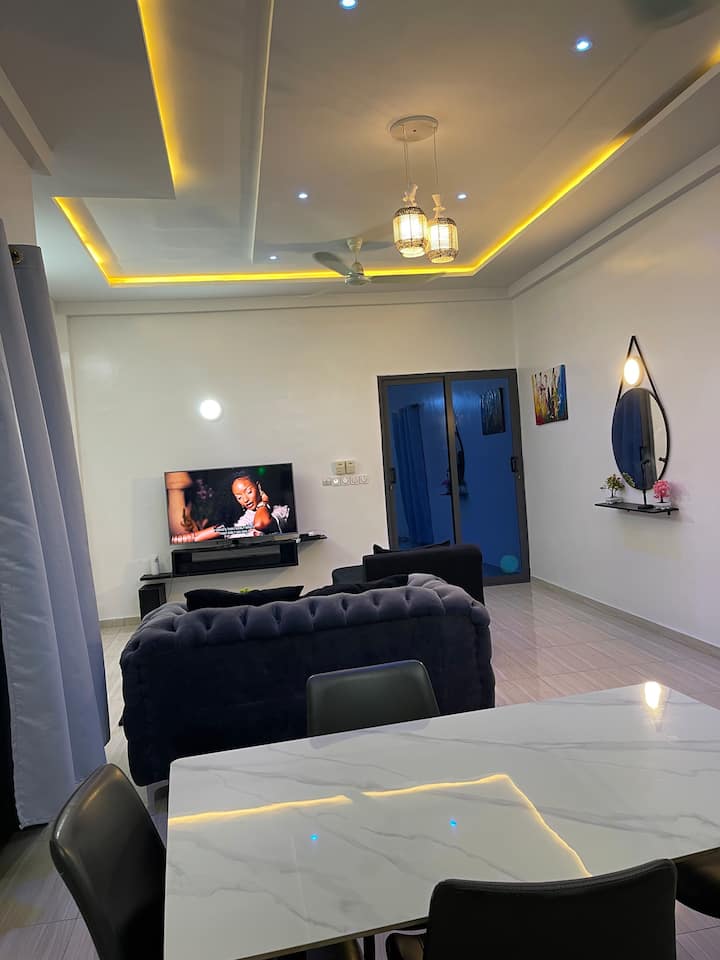 1 Chambre Spacieuse Avec Balcon Et Wifi - Cotonou