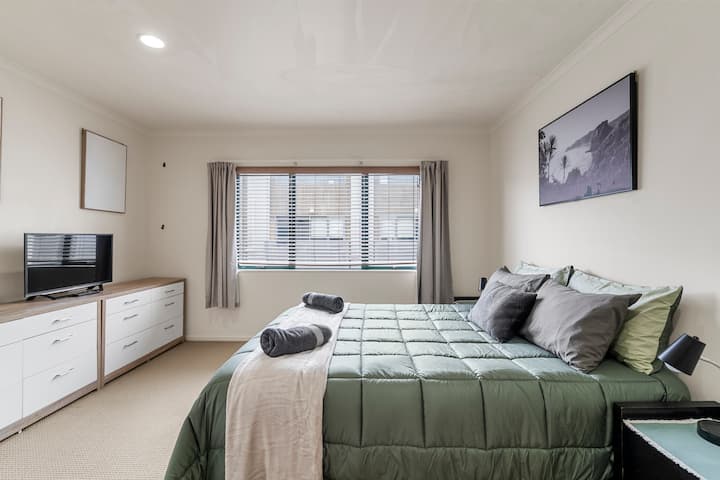 Field & Surf Apartment - Mount Maunganui