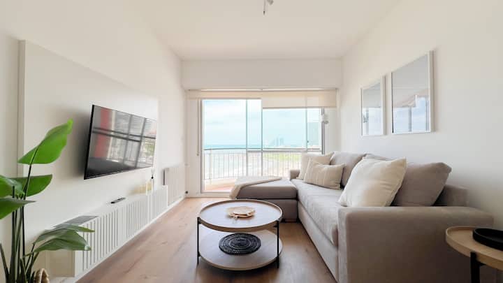 Ubicación Y Vista Privilegiada Con Cochera - Argentina