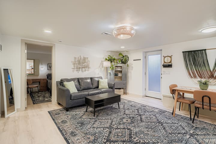 Boho Basement Suite - Arvada, CO