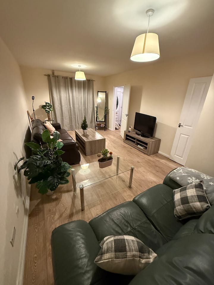 Spacious 3bed House In Daventry Family&contractors - Northamptonshire