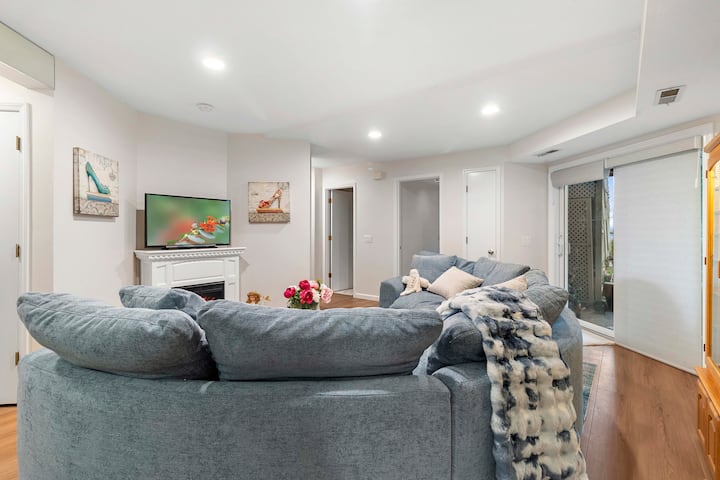 Spacious Apartment In Quiet Setting - Beaverton, OR