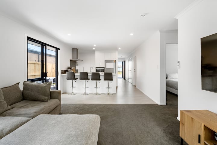 Three Bedroom Home In Papamoa - Te Puke