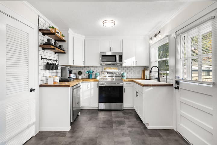 New Year Special! 20%off Full Kitchen & Parking - Fayetteville, NC