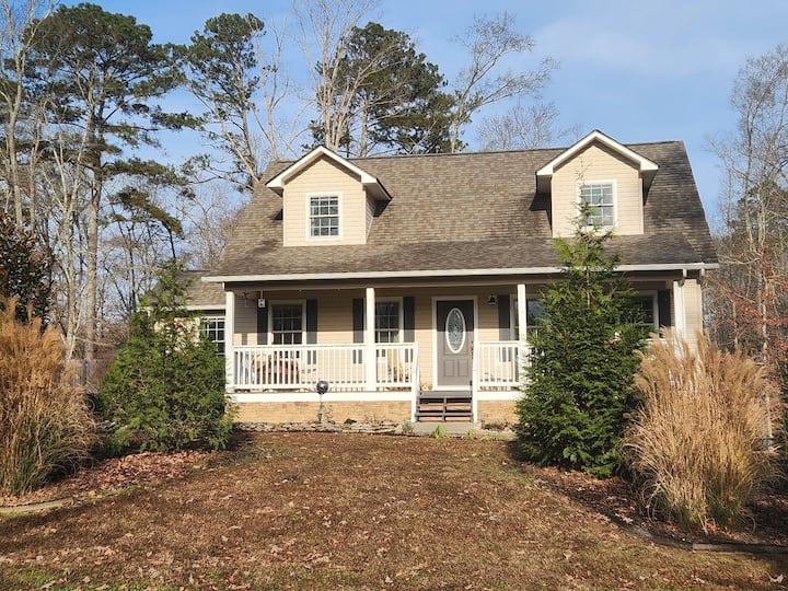 Hiawassee River
Play, Explore & 
Relax - Chickamauga Lake, TN