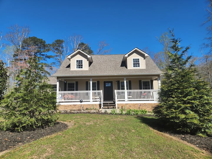 Hiawassee River
Play, Explore & 
Relax - Chickamauga Lake, TN