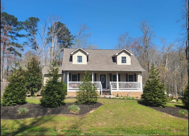 Hiawassee River
Play, Explore & 
Relax - Chickamauga Lake, TN