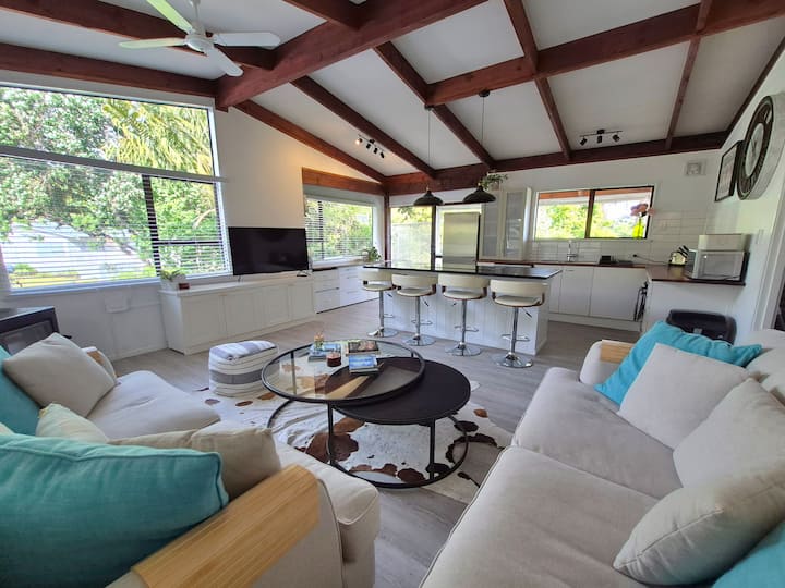 Birdsong Retreat - Waitangi