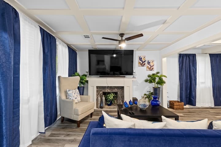 Modern Patio Oasis - Atlanta, GA