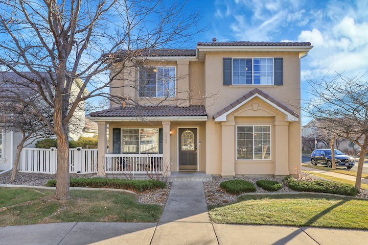 Modern Luxury Home Near Denver - Westminster, CO