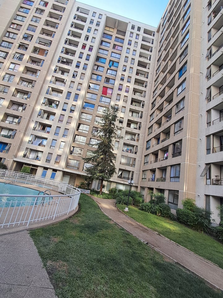 Depto.  Céntrico Con Estacionamiento - Independencia