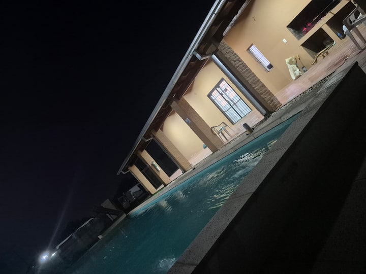 Hermoso Quincho Con Pileta - Chivilcoy