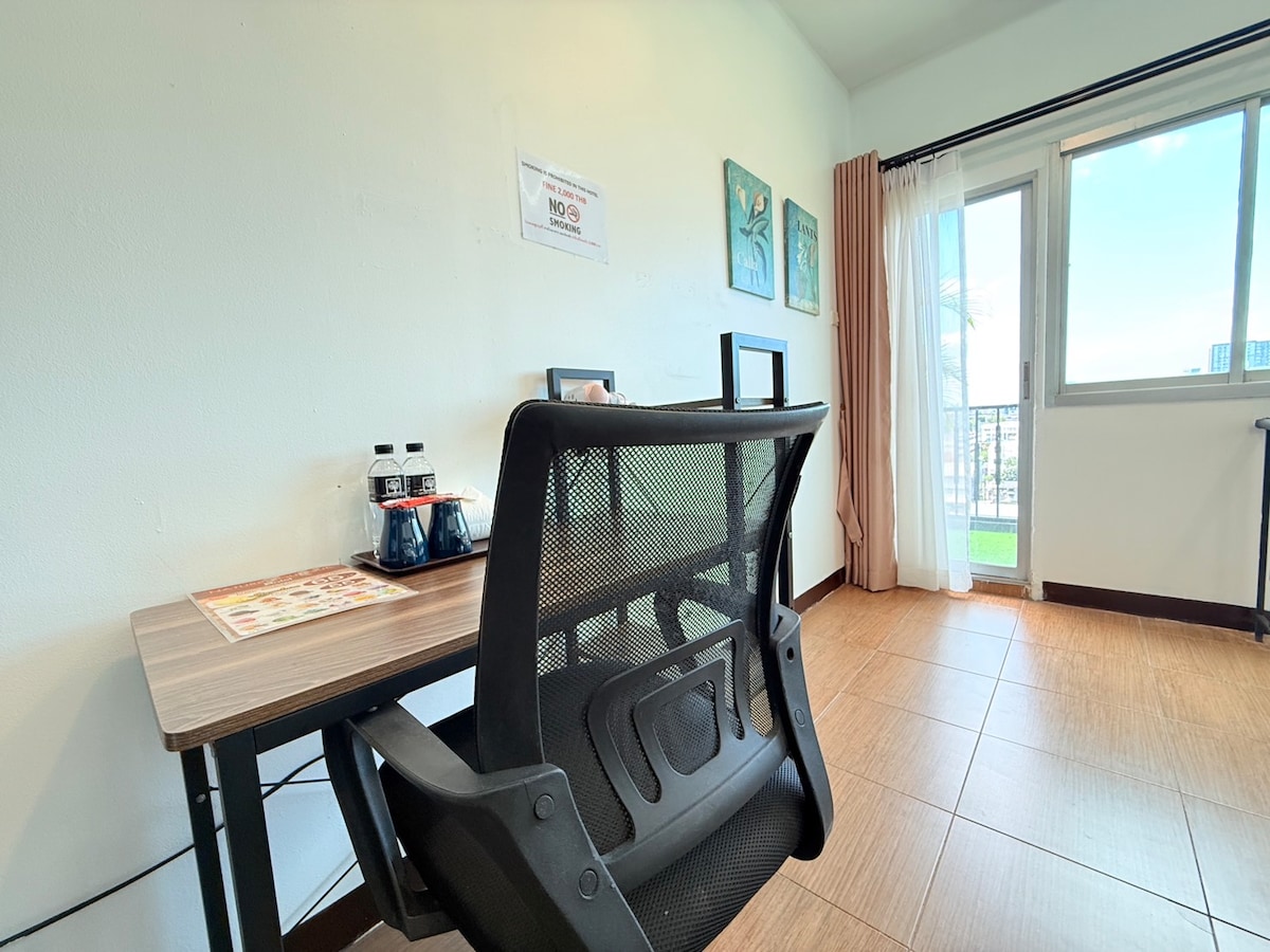 Nature Hotel, 1BR Duplex City view R810 - Hotels for Rent in Chatuchak ...