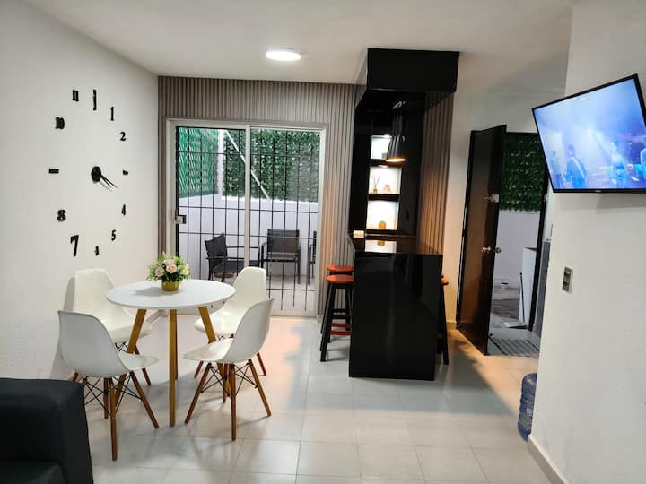 Preciosa Casa De 3 Recámaras Y 4 Camas. - Xalapa