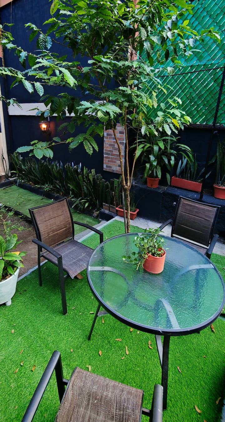 Apto. Monserrat San Salvador, Estadio Cuscatlán - San Salvador